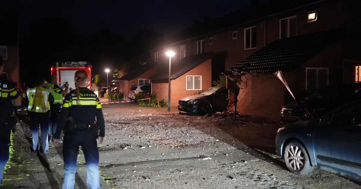 Ontploffing bij woning aan de Dravik in Sprang-Capelle
