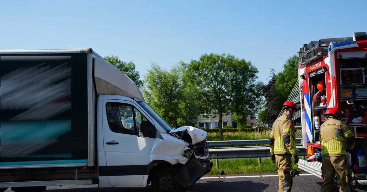Ongeluk op de A59 bij Waalwijk zorgt voor verkeerschaos