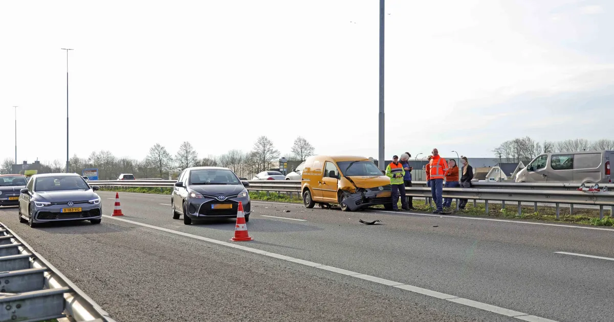 Kop-staartbotsing A59 bij Waalwijk