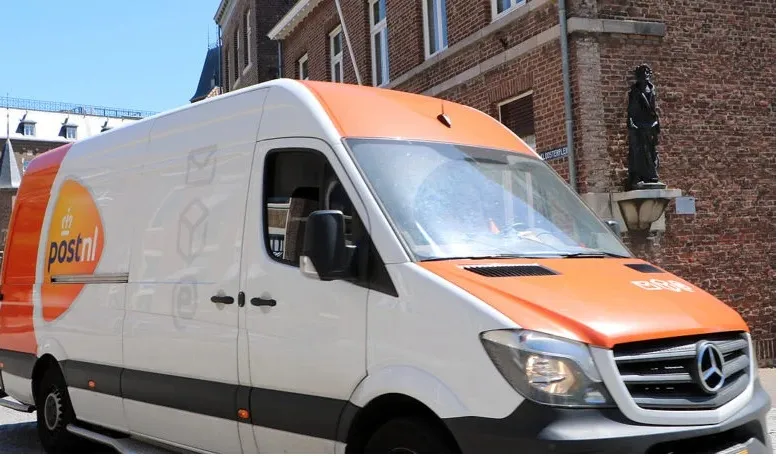 PostNL neemt duizenden extra pakketbezorgers in dienst PostNL neemt duizenden extra pakketbezorgers in dienst