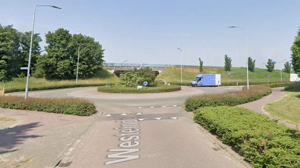Rotonde Cartografenweg/Van Andelstraat/Westeinde drie dagen afgesloten ...