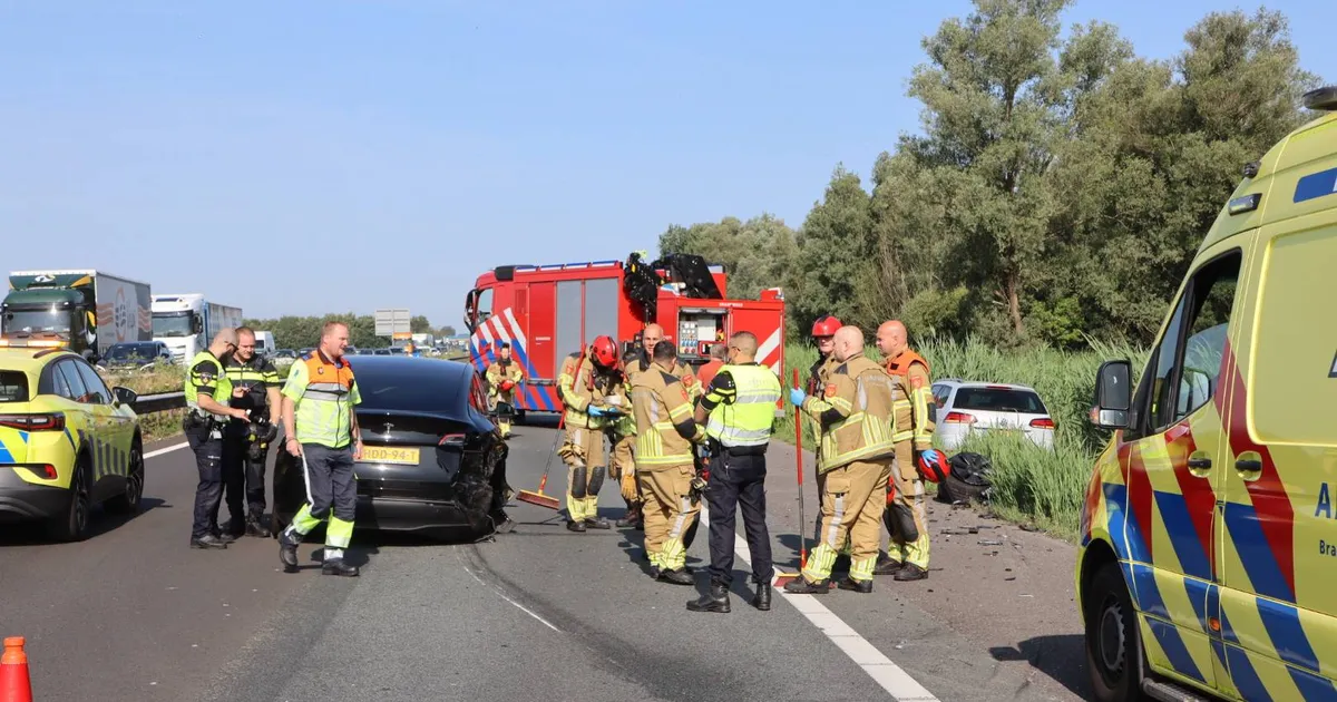 Ongeluk bij Waspik zorgt voor file en afsluiting op A59