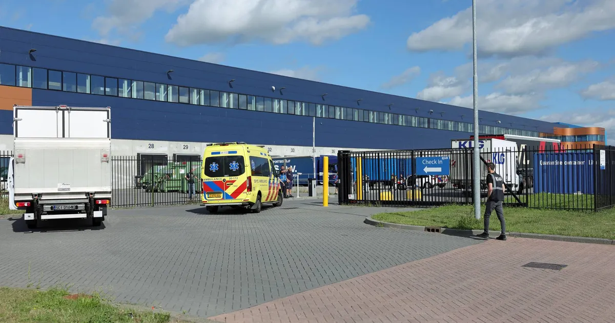 Traumahelikopter ingezet bij ernstig bedrijfsongeval in Waalwijk