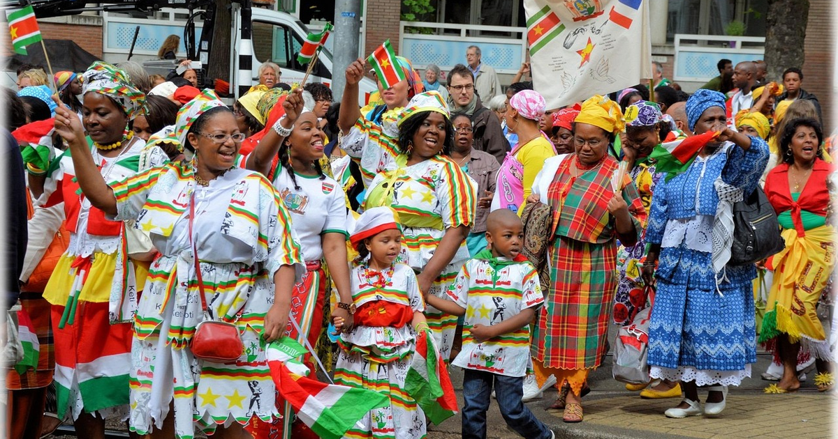 Lezing over de oorsprong van Surinaamse smaken en verhalen van verzet ...