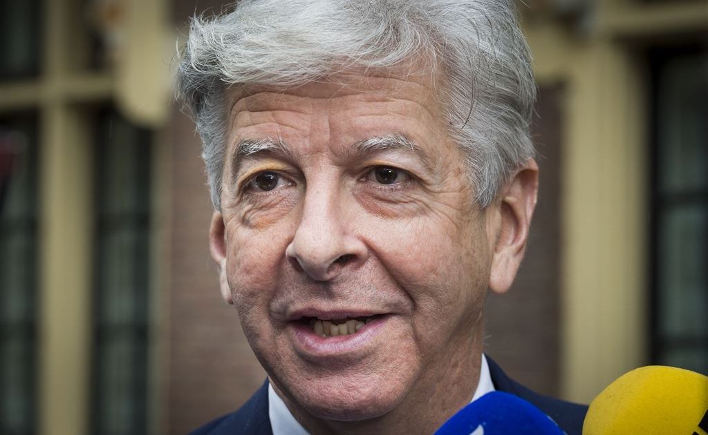 Ronald Plasterk, de eerste premier die al weg is voor hij benoemd was