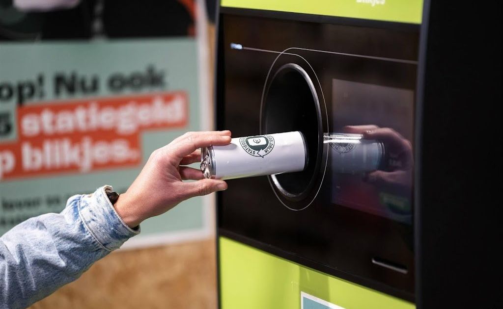 Statiegeld op 2,5 miljard blikjes per jaar: 'gigantische operatie'