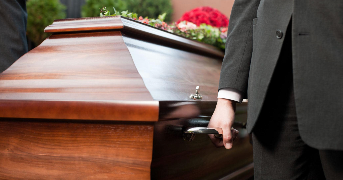 Amerikaanse vrouw dood verklaard in hospice, levend gevonden in ...