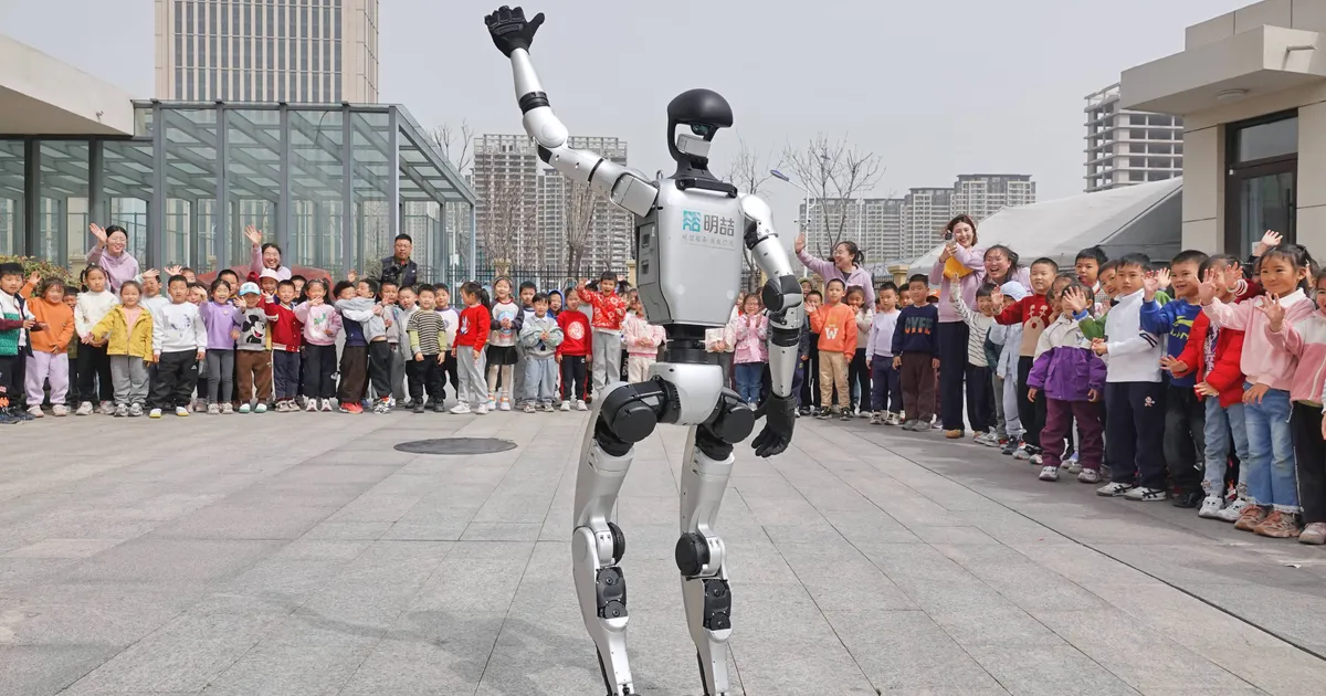 Spectaculair: deze robot maakt voor het eerst ooit een zijwaartse salto