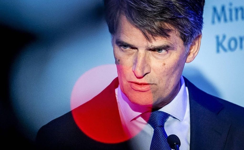 Bazen AIVD en MIVD zeggen minder informatie te delen met Amerika