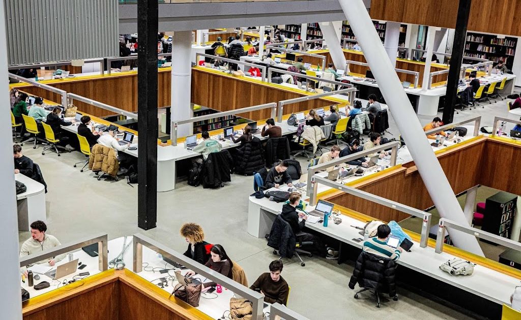 Instroom internationale studenten in bacheloropleidingen daalt