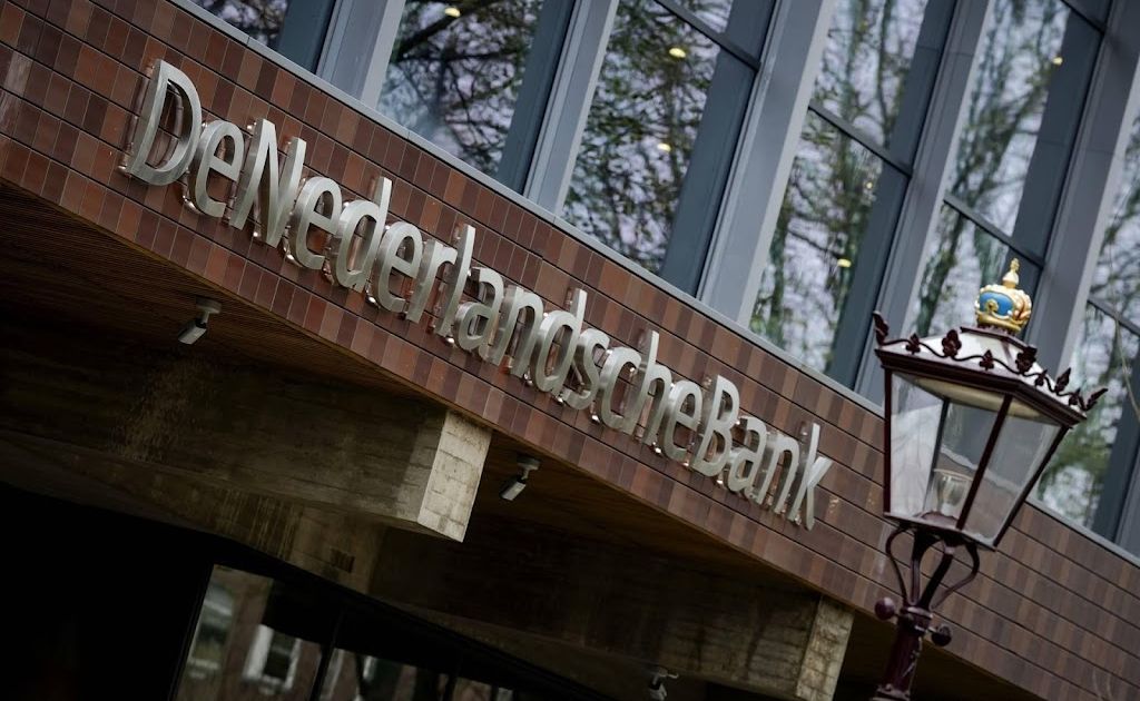 DNB houdt vast aan 'code oranje' om economische onzekerheid