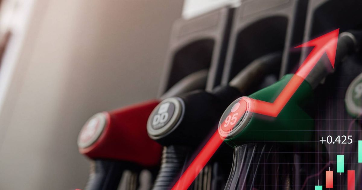 Waarom diesel veel sneller in prijs stijgt dan benzine (en wat dat ...
