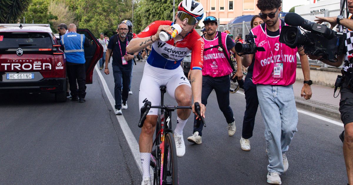 Te lichte fiets: Wiebes is zege en roze in Giro d'Italia kwijt na ...