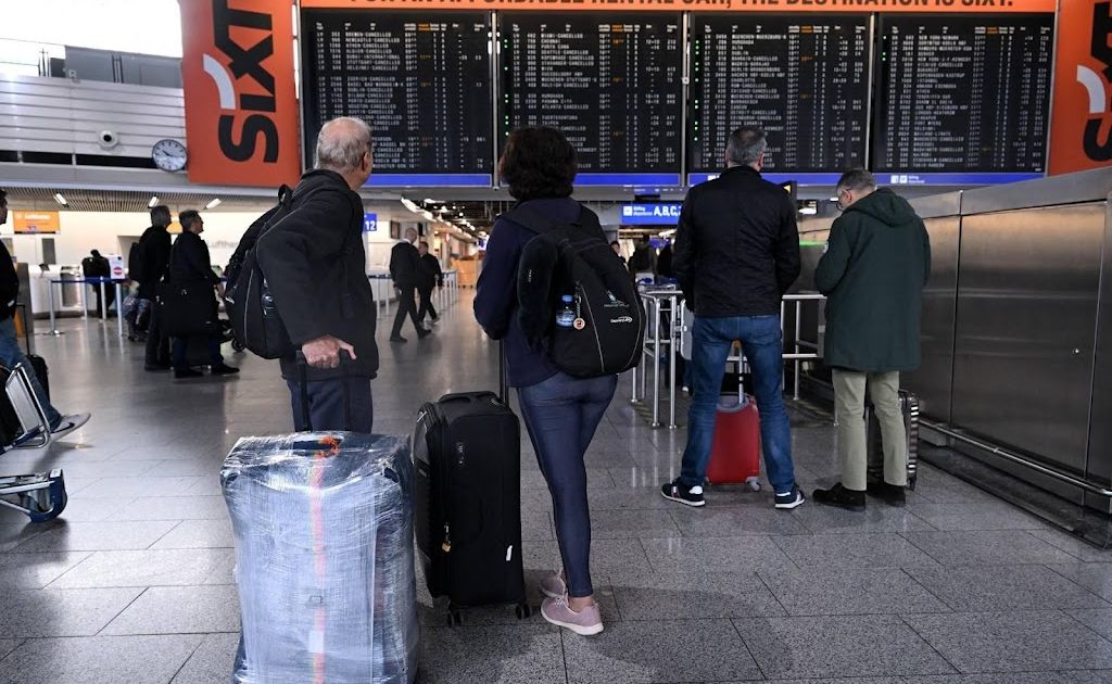 IATA: wereldwijd minder vliegpassagiers door oorlog Midden-Oosten