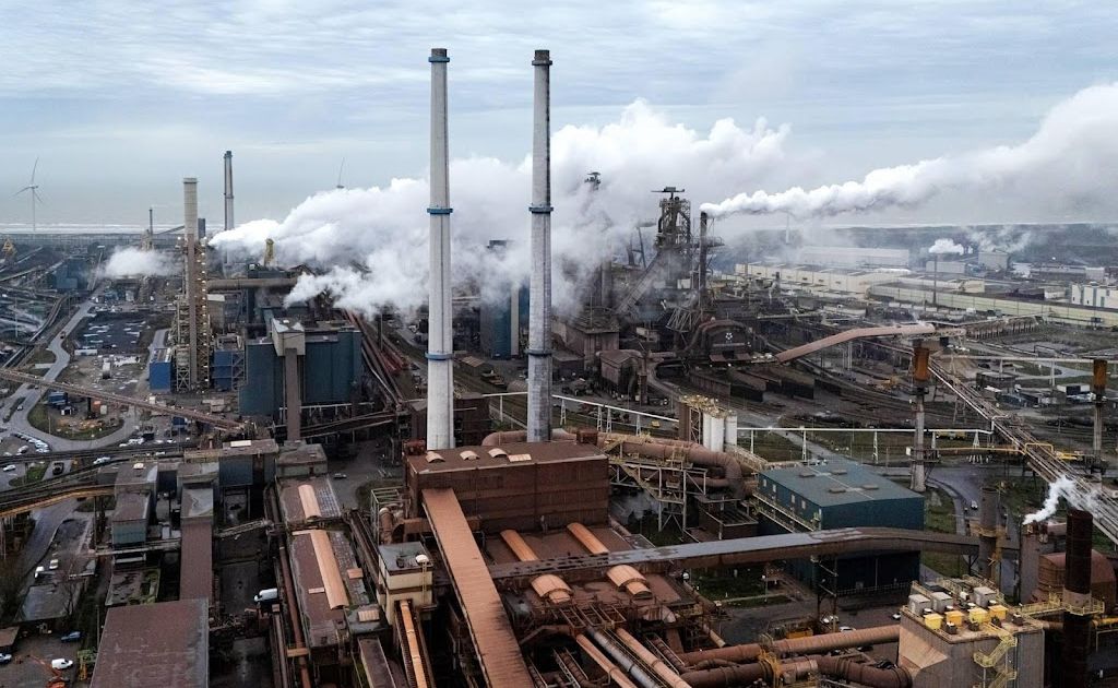 Weer een dwangsom voor Tata Steel om te hoge uitstoot