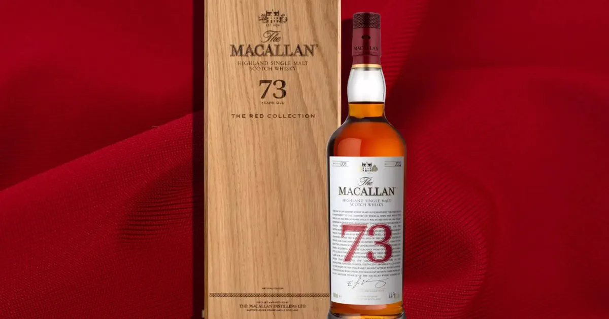 Deze The Macallan whisky is maar liefst 73 jaar oud en rood van kleur