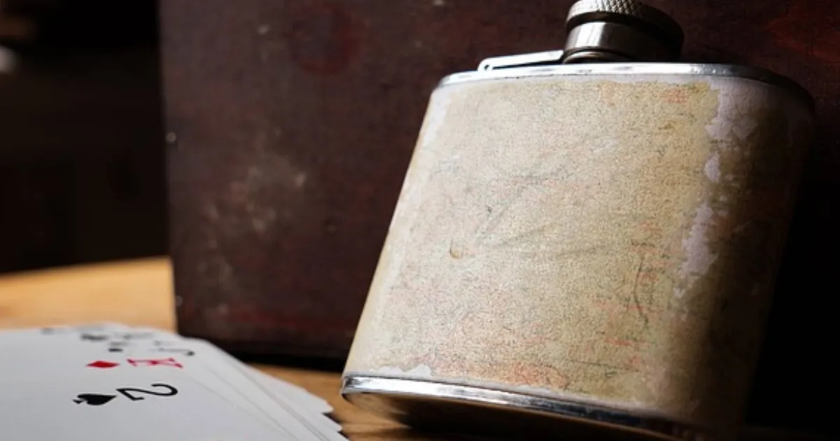 Met deze vijf leuke whisky zip flasks heb je wat handigs op zak