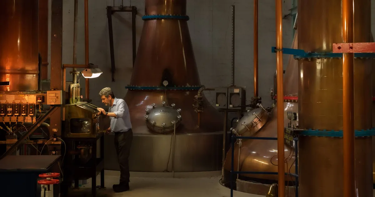 De leukste Loch Lomond feitjes op een rij: van diverse soorten whisky tot aan een eigen kuiperij