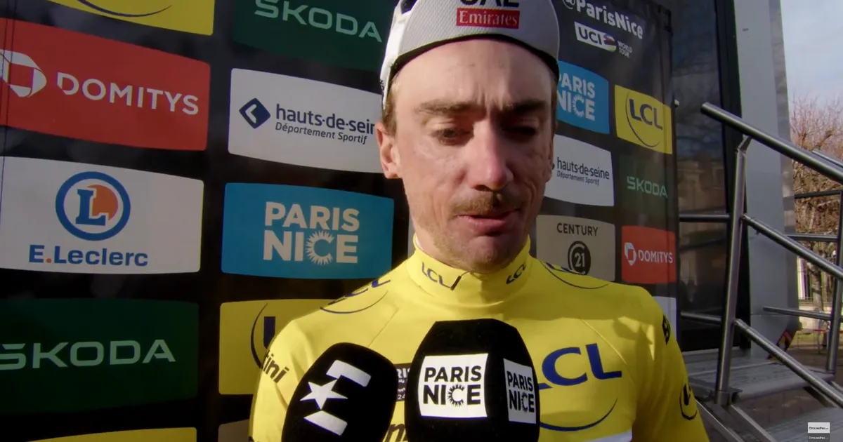 Brandon McNulty feliciteert Matteo Jorgenson met de overwinning in ...