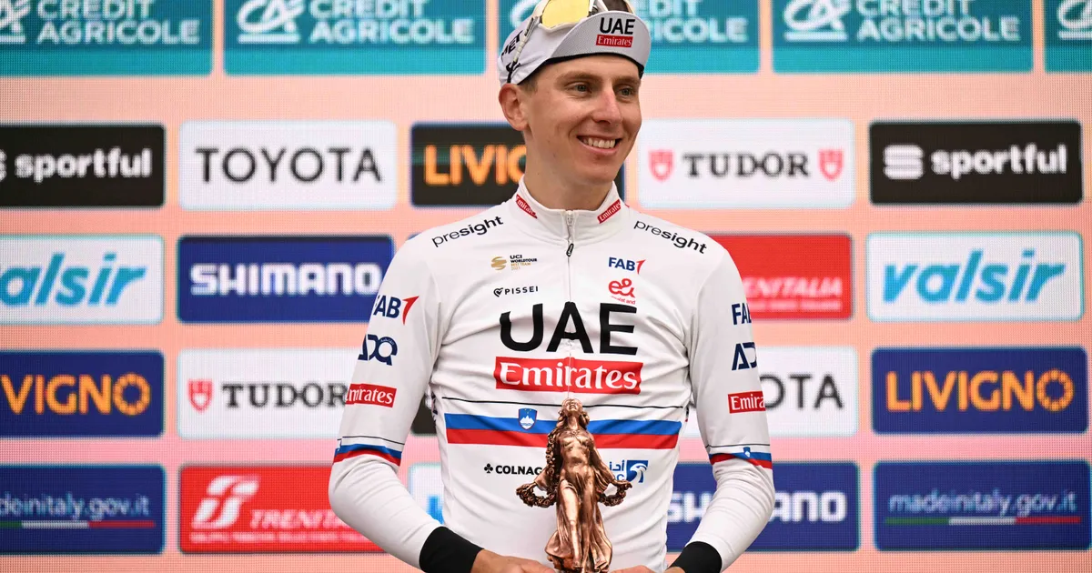 Topfavoriet Tadej Pogacar zal worden bijgestaan door Rafal Majka en ...