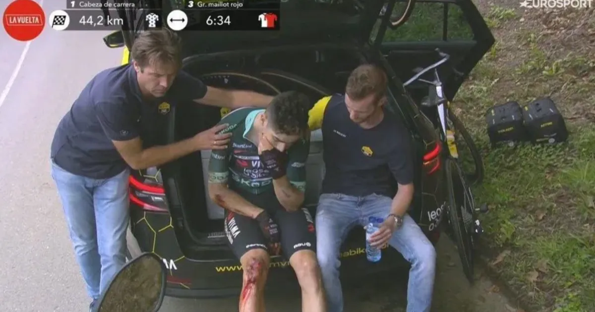 Wout van Aert zal dit jaar niet meer in actie komen na valpartij in de Vuelta a Espana