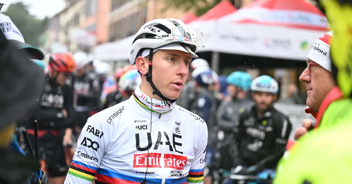 Tadej Pogacar mengt zich in veiligheidsdiscussie: "Renners moeten zelf ...