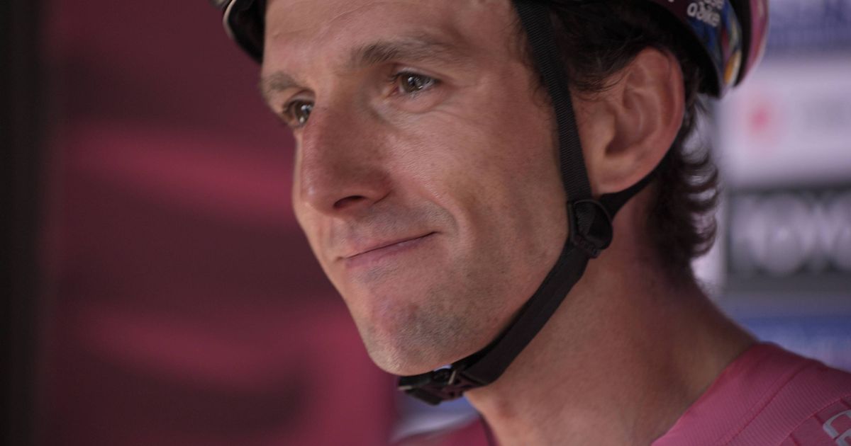 Simon Yates wint Giro d'Italia 2025, Isaac del Toro en Richard Carapaz ...