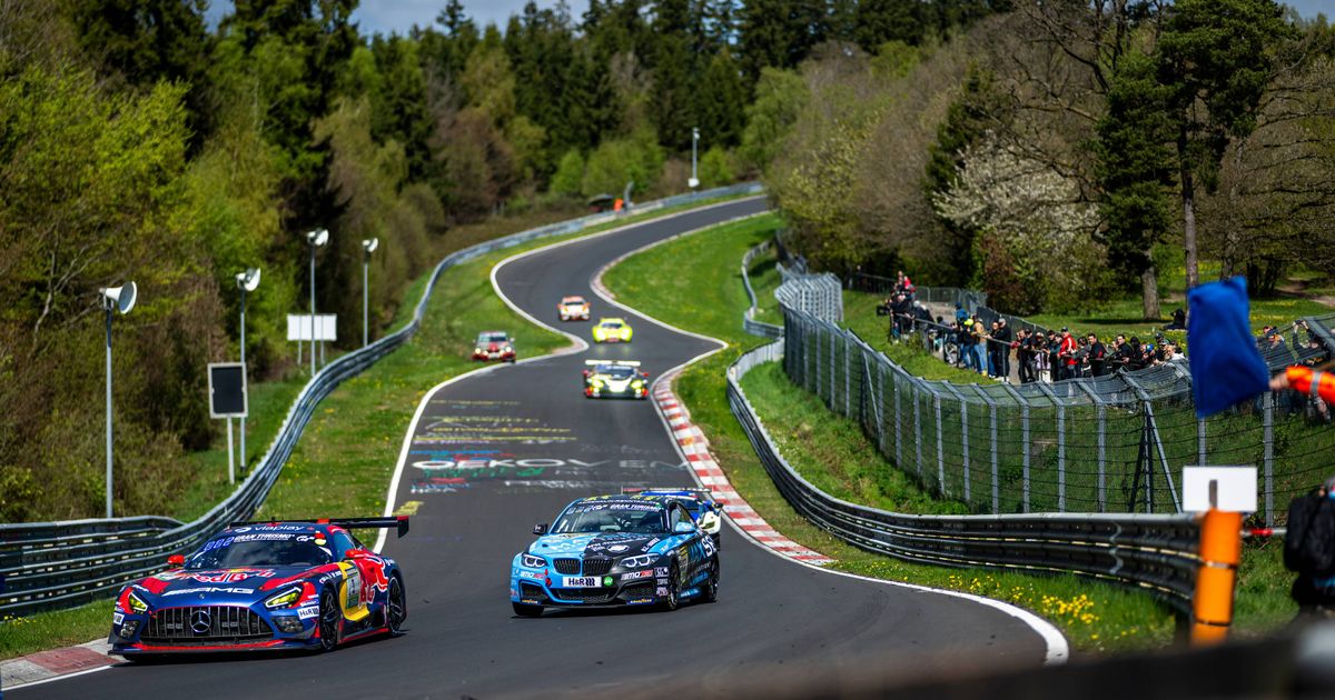 Nederlands feest tijdens de 24 uur van de Nürburgring, Verstappen flink ...