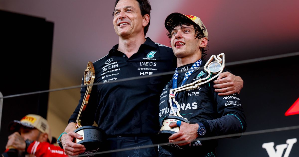 Wolff dolt met analisten over herhaling 2016: "Dan komt onze beroemde ...
