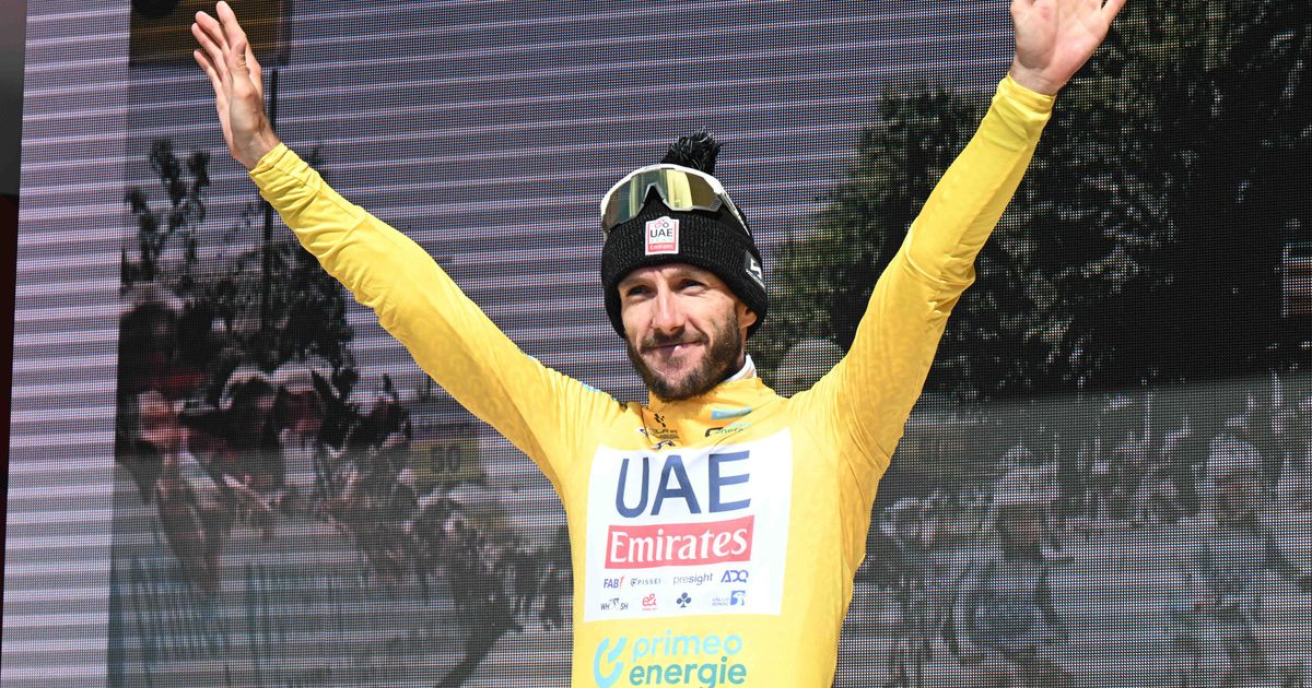 Pogacar zag dat het goed was: Adam Yates en Almeida maken indruk ...