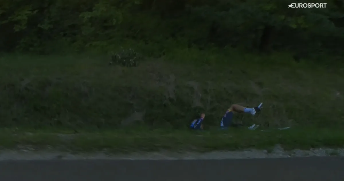 Disaster for Primoz Roglic: main domestique Aleksandr Vlasov leaves ...