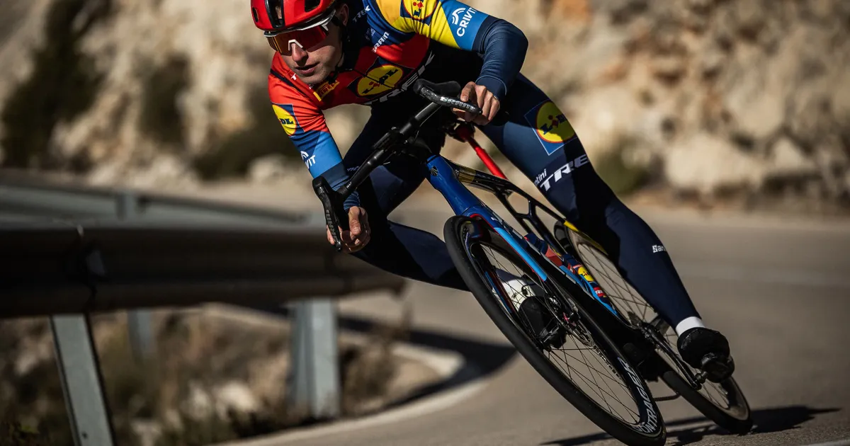 Only 18 years old, but Lidl-Trek strikes gold with mega-talent Albert ...