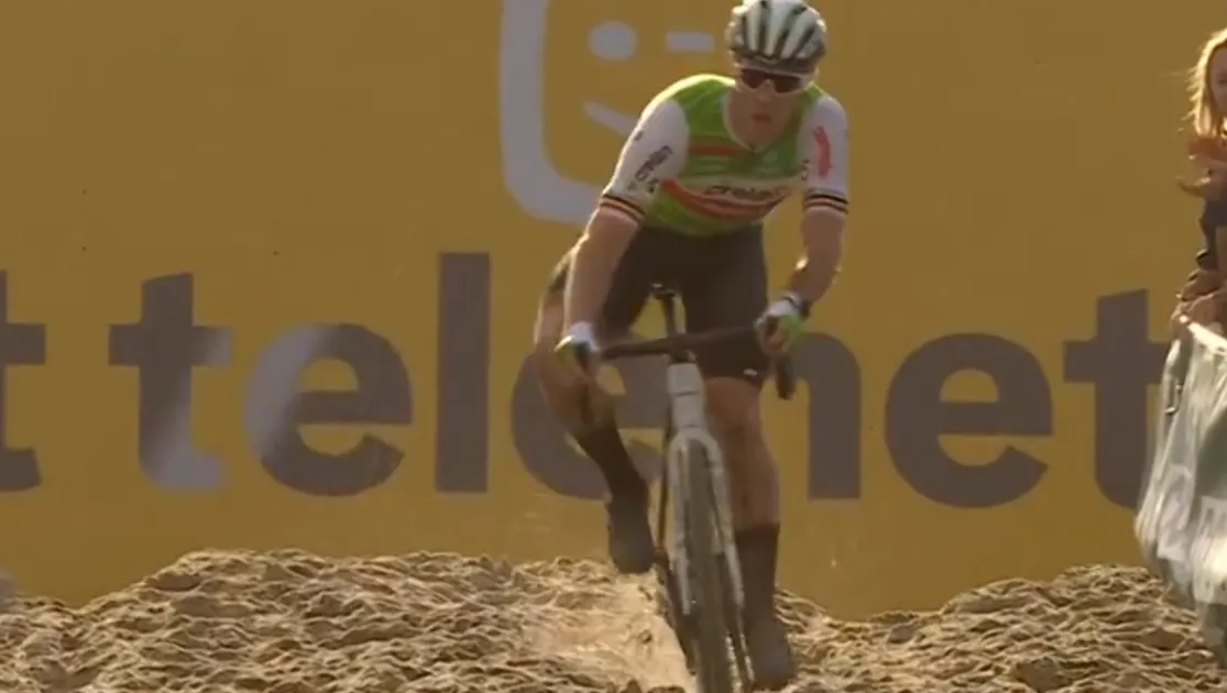 No Van Aert, no Van der Poel: Sweeck seizes his moment in Koksijde