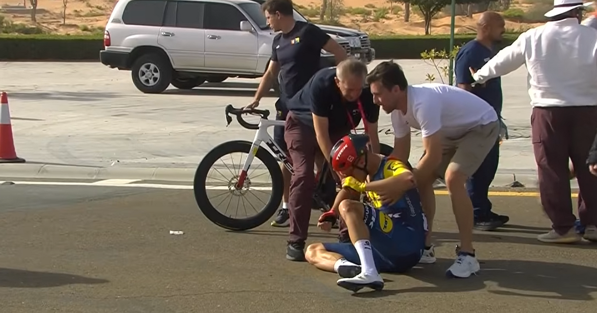 🎥 Jonathan Milan avoids fractures after UAE Tour crash, but Tuesday ...