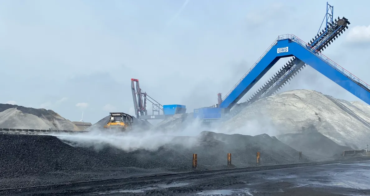 Chemische stank te wijten aan broei kolenopslag OBA