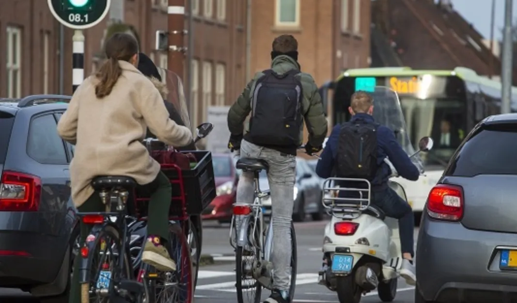 Ruim de helft inwoners NH ervaart belemmeringen bij het reizen