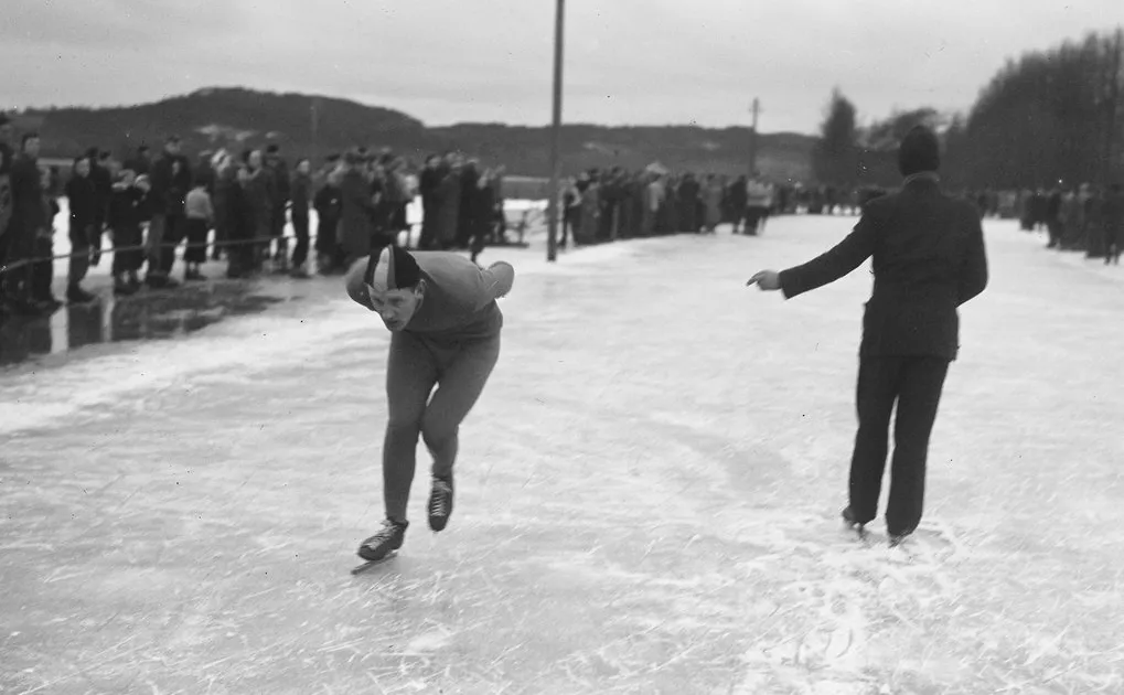 Allereerste Nederlandse Olympische schaatsmedaille ooit was voor ...