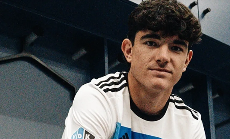 Anselmo Mac Nulty en Divaio Bobson komen naar PEC Zwolle en Thomas Lam ...