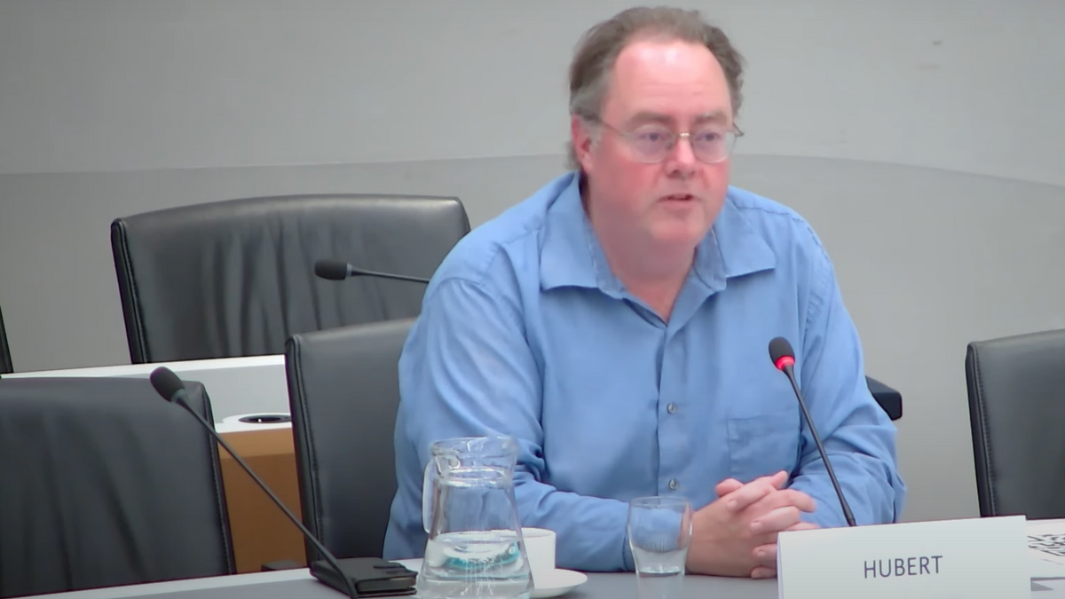 VIDEO: Oud-AIVD medewerker waarschuwt: "Alle Europeanen worden straks ...