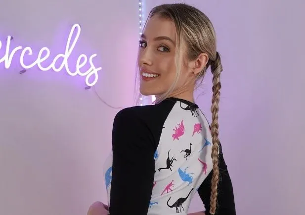 'Muscle Mummy' Mercedes Valentine breekt het volledige internet met ...