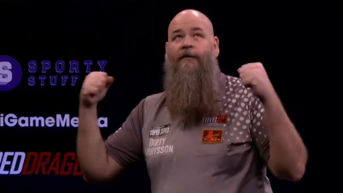 VIDEO: 'Dirty Harry' throws nine darter on MODUS Super Series ...