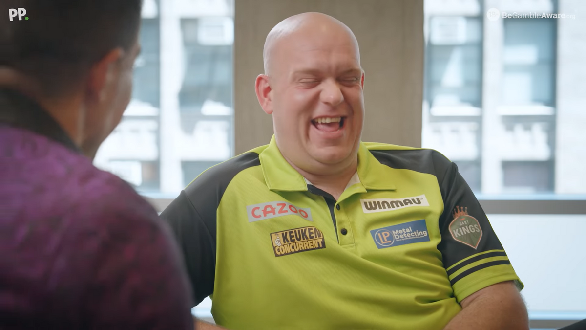 VIDEO: Viral Troy Hawke interviews PDC's elite with hilarious results ...