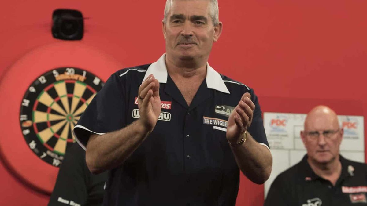 Beaton continues to roll back the years with victory over Cross, White ...