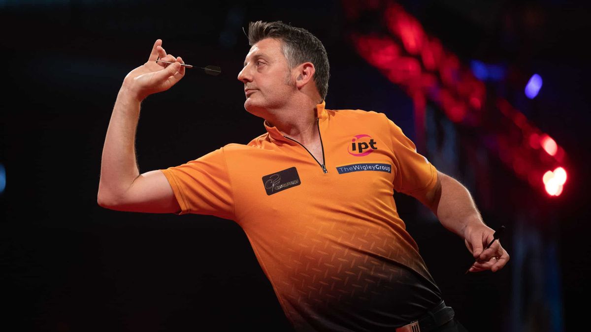 Pipe edges out Whitlock, Lowe continues Euro Tour debut in Hamburg ...