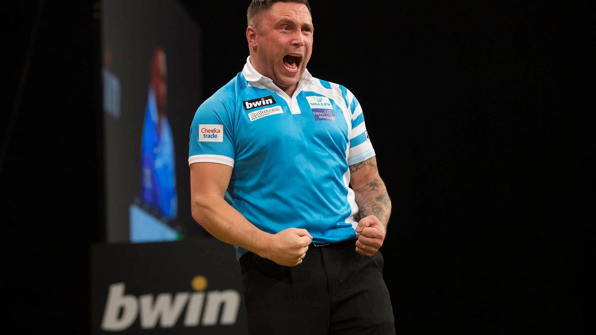 Price claims maiden major title at Grand Slam of Darts | Dartsnews.com