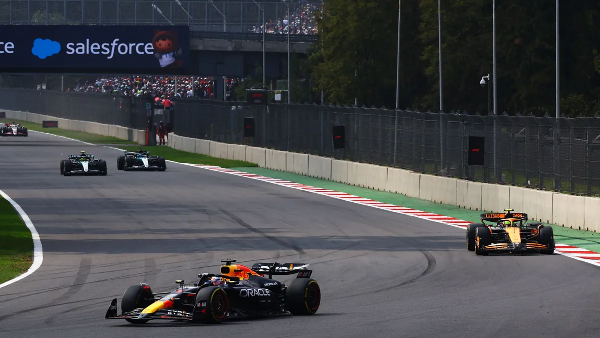 Lando Norris blikt vooruit op strijd met Verstappen in Brazilië: "Ik hoop op een eerlijker gevecht"