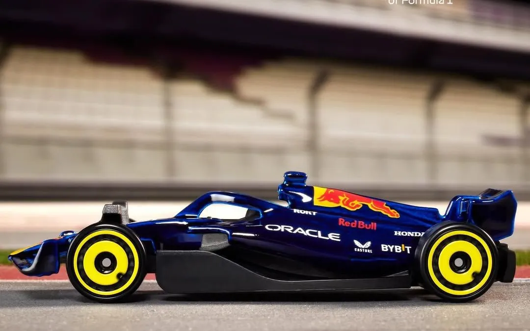 Nieuwe Red Bull Hot Wheels en andere livery voor Ferrari?
