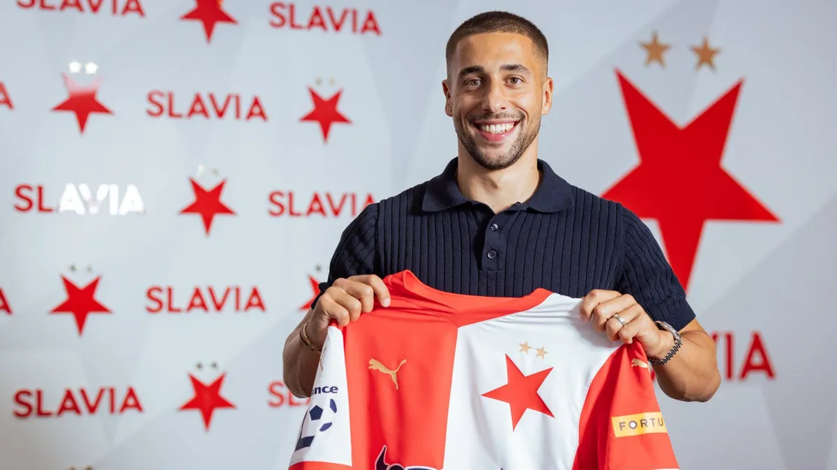 Slavia Praag communiceert transfersom Lingr | FR12.nl