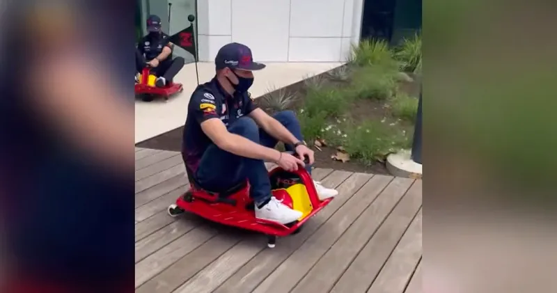 Video. Max Verstappen en Sergio Pérez hebben lol op Crazy Carts | GP33