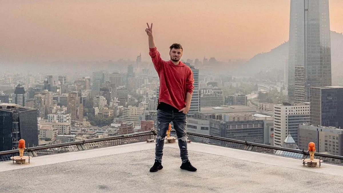 Martin Garrix is wéér de nummer 1 van de wereld! | LOESOE